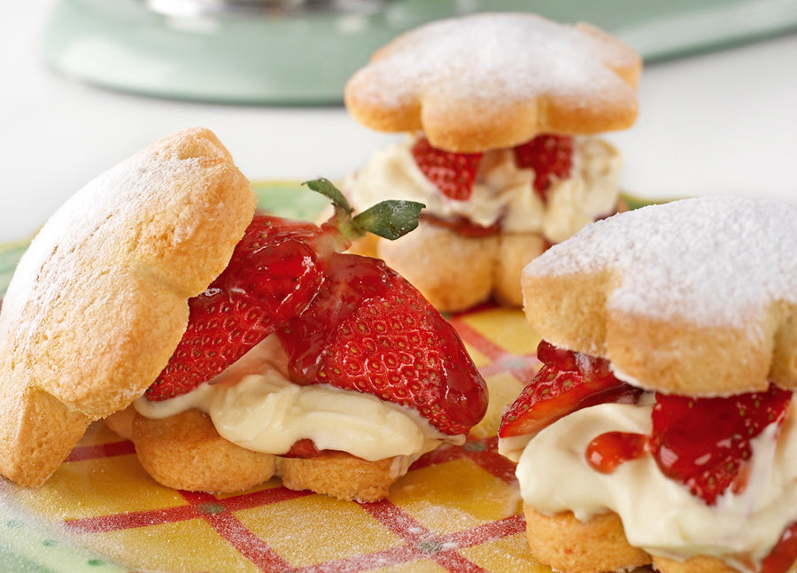 Strawberry shortcake stacks | KitchenAid Australia