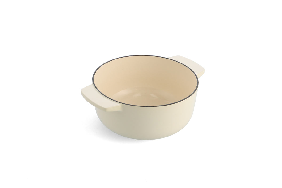 Non-stick casserole 26cm ceramic coated Almond Cream | KitchenAid