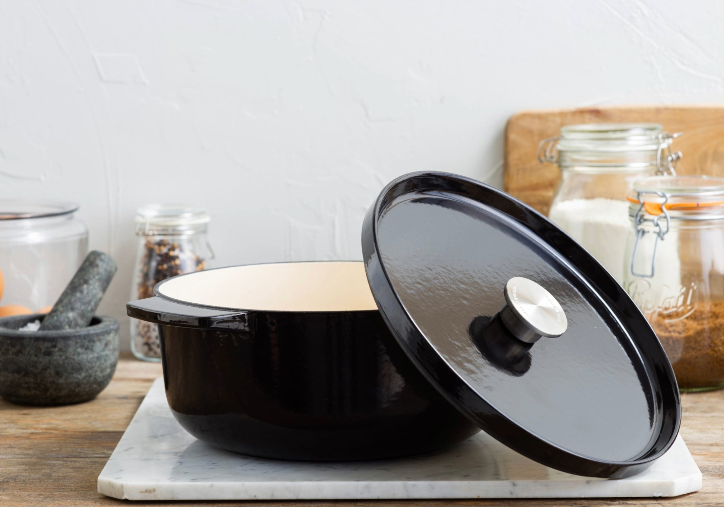 Non-stick casserole 26cm ceramic coated Onyx Black | KitchenAid