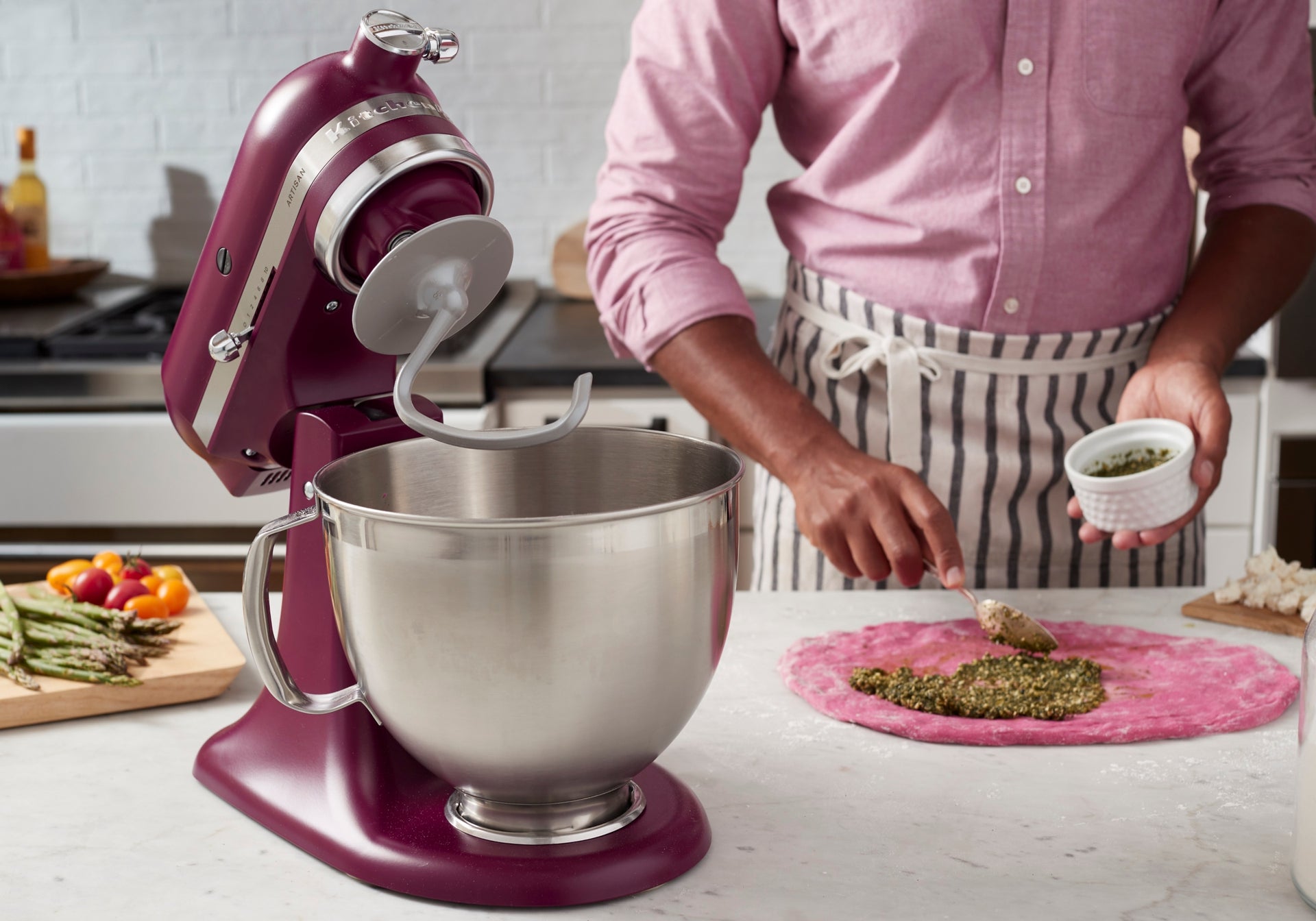 Artisan Tilt-Head Stand Mixer - Beetroot KSM195 | KitchenAid Australia